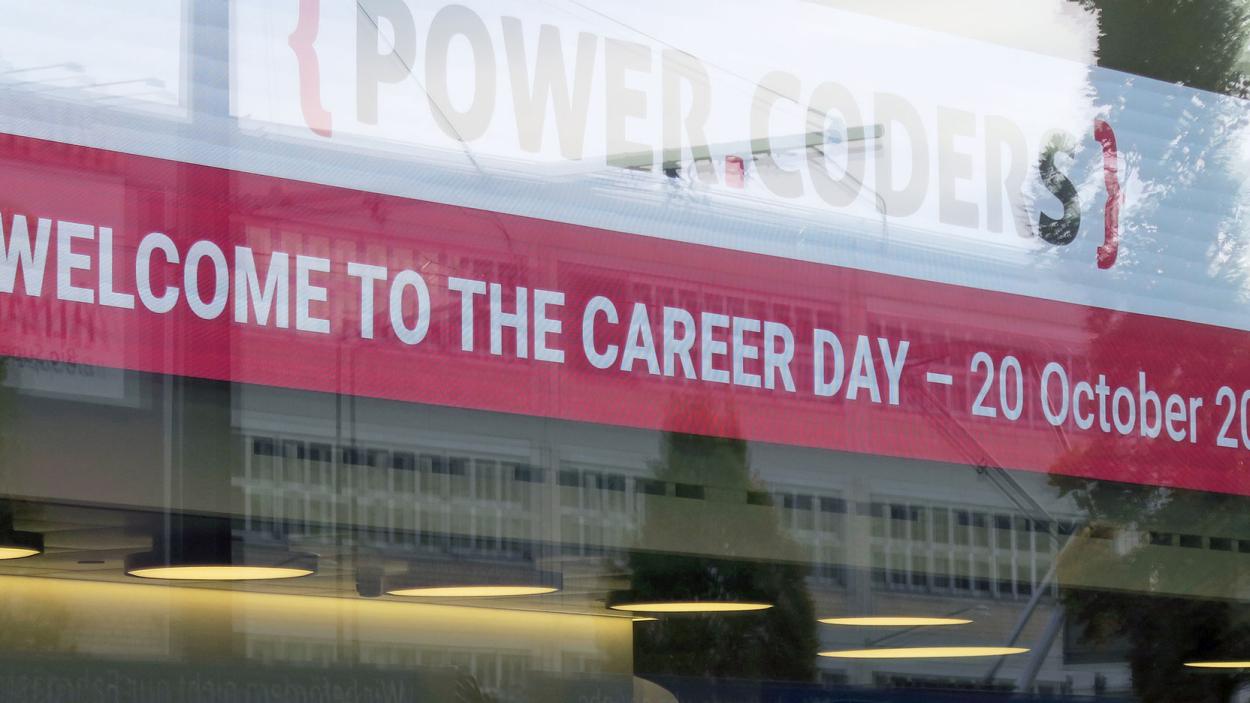 SIX Participates in Powercoders Program | SIX