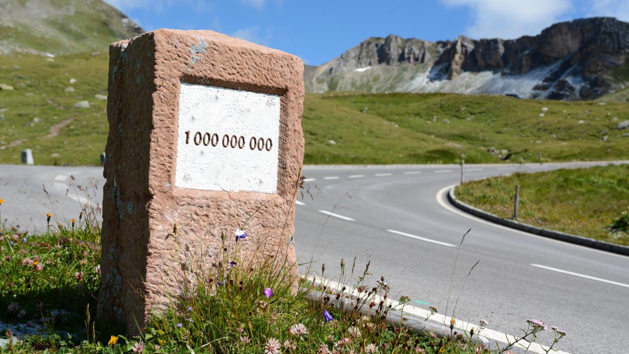 SIX Digital Exchange hits Milestone with over 1 Billion Swiss Francs in ...